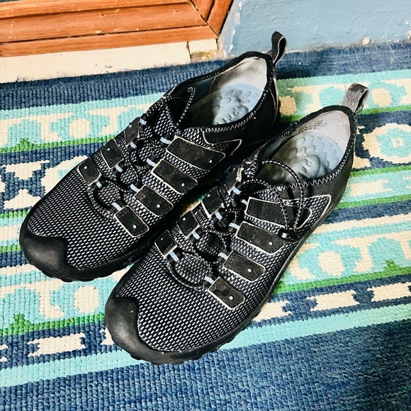 Clarks | Shoes | Clarks Privo Barefoot Memory Foam Comfort Sneakers ...
